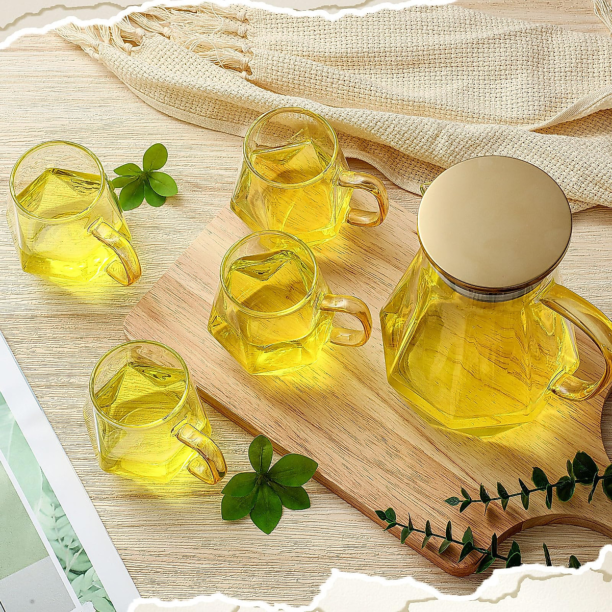 Mumufy 5 Pcs Glass Pitchers Set, 50 oz Borosilicate Glass Pitcher with 4 Cups Diamond Design Water Pitcher with Handle and Stainless Steel Lid Glass Kettle Durability Glass Carafe for Tea Coffee Juice