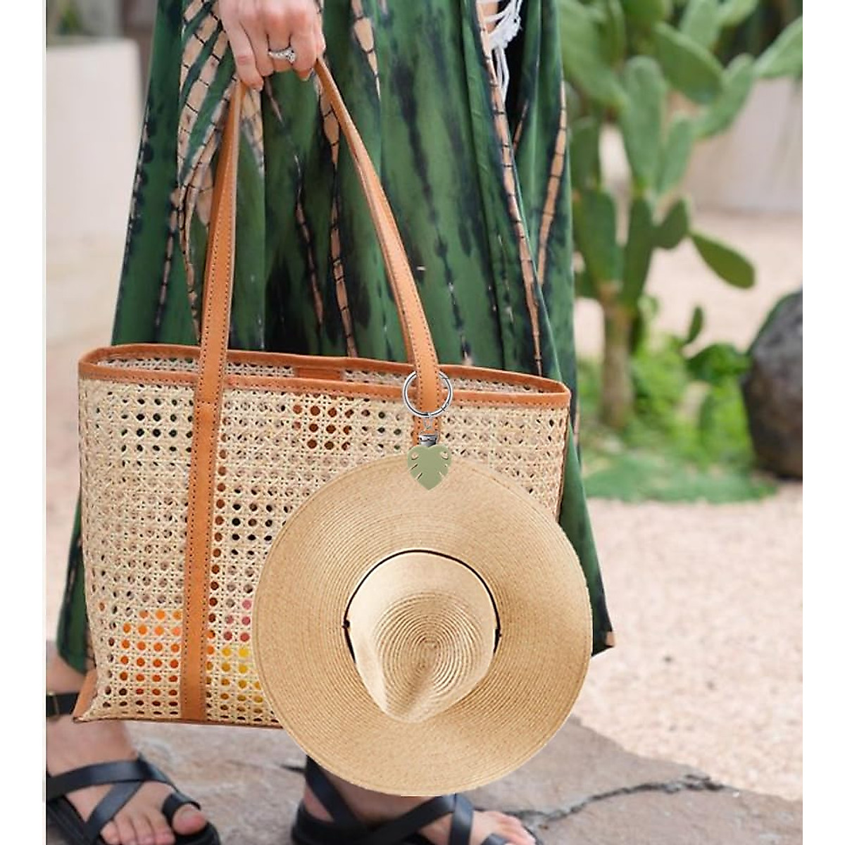 Hat Clip for Travel on Bag, Multifunctional Hat Clip for Traveling Bags, Backpack, Tote, Luggage, Travel Gift for Women Leaf-Green