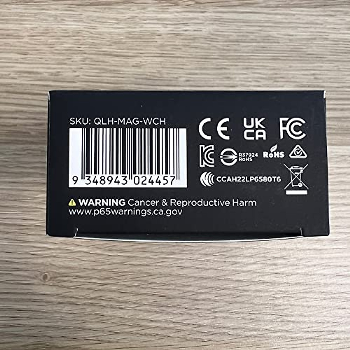 Quad Lock MAG Wireless Charging Head for Car and Desk Mounts and Quad Lock 360