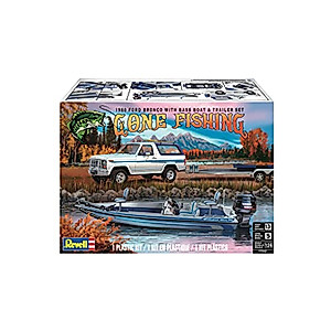Revell 17242 '80 Ford Bronco w/Bass Boat & Trailer 1:24 Scale 157-Piece Skill Level 5 Model Truck Building Kit
