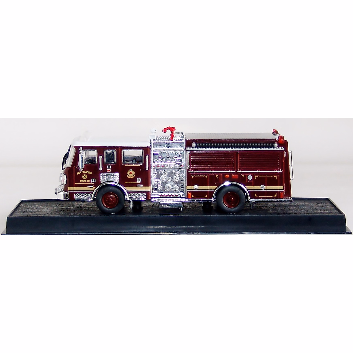Alf Eagle Pumper Fire Truck Diecast 1:64 Model (Amercom GB-7)