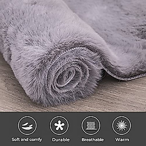 HYSEAS Luxurious Faux Rabbit Fur Rug, 3x5 Feet Rectangle Ultra Soft Fluffy Plush Shaggy Carpet Throw Area Rug for Floor, Sofa, Bedroom, Living Room, Home Decoration, Grey