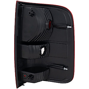 Garage-Pro Tail Light Compatible with 2004-2006 Ford F-150-Driver Side