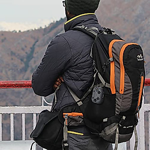 AirPod Pro 2 Case Cover, KOREDA Cool Game Player Design Case for Airpods Pro 2nd Generation/1st Generation (2022/2019), Funny Fashion Soft Silicone Protective Cover Skin with Keychain for Men Women