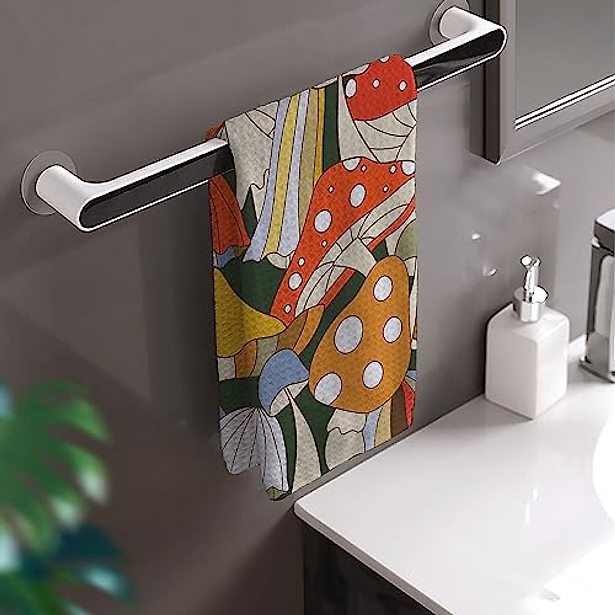 HIWX Retro 70s Hippie Groovy Mushroom Decorative Kitchen Towels and Dish Towels,Trendy Preppy Boho Mushroom Hand Towels Tea Towel for Bathroom Kitchen Decor 16×24 Inches
