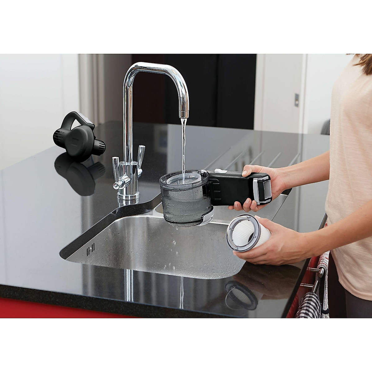 BLACK+DECKER 20V Max Handheld Vacuum, Cordless, Grey (BDH2000PL)