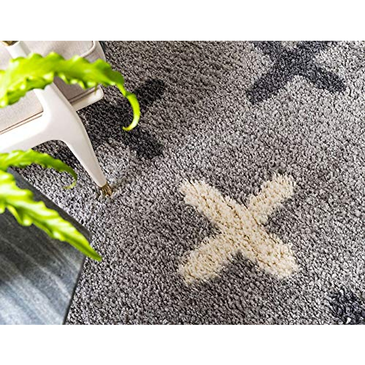 Unique Loom Hygge Shag Collection Modern Moroccan Inspired, Geometric Design, Plush & Cozy Area Rug, Rectangular 4' 0" x 6' 0", Light Gray/Ivory