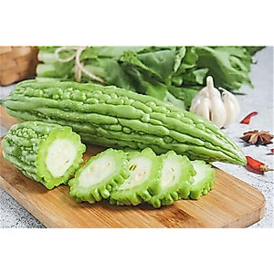25 Long Bitter Melon Seeds - Khổ Qua Mỡ Trái Dài - Up to 16 inches Fast Growing - AKA. Bitter Gourd, Bitter Squash, Balsam Pear, Kyushu, Karela, Goya, Paval, Ampalaya, Vietnamese Bottle Gourd