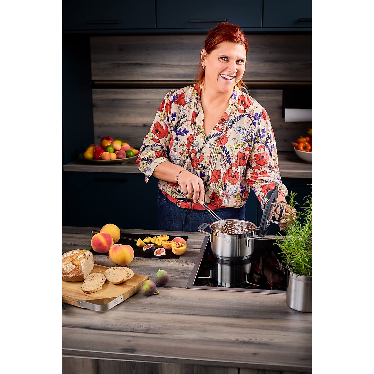 Rösle Flexible and Space-Saving Black Cutting Mat, Set of 2, 14" x 10 in" - Knife-Protecting Top Side and Non-Slip Underside