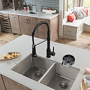 Black Kitchen Faucets, HVNVN Kitchen Faucets with Pull Down Sprayer Solid Brass Matte Black Industrial Single Handle 1 Or 3 Hole Faucet for Farmhouse Camper Laundry Utility Bar Sinks