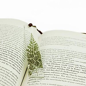 Encased llc Bookmark (Green Fern) Resin Floral | Handmade | Real Dried Flowers Artsy Minimalistic Plant Gifts
