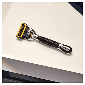 Gillette ProShield Power Men’s Razor Blades with Precision Trimmer, Pack of 8 Refill Blades