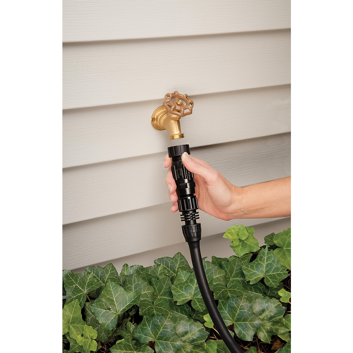 Rain Bird HT07525PSI Drip Irrigation 25 PSI Pressure Regulator, 3/4" Female Hose Thread x 3/4" Male Hose Thread