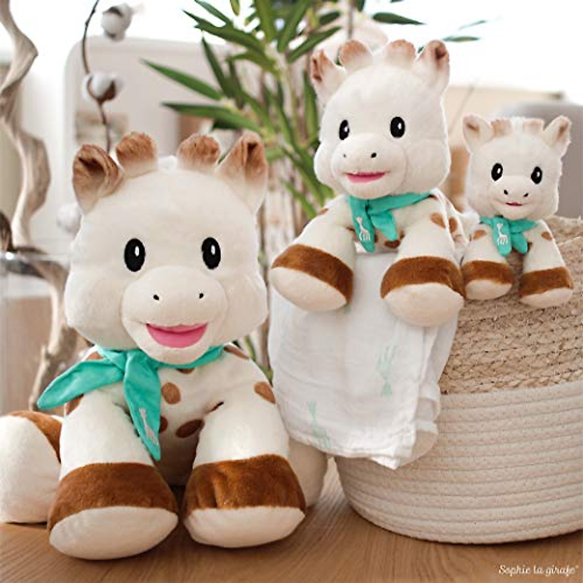 Sophie la girafe | Sweetie Baby Sophie Plush | Ultra Soft, Flexible & Easy to Grasp | Ideal for Travel | Awaken The Senses