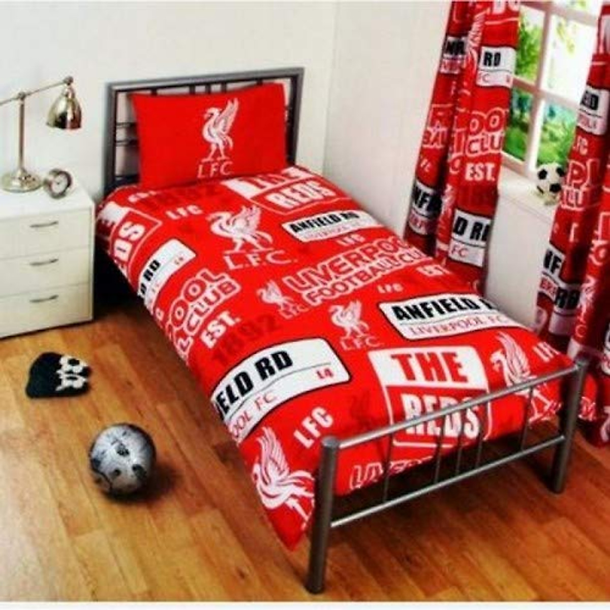 Liverpool F.C. Official Patch Double Duvet Cover Set - Red