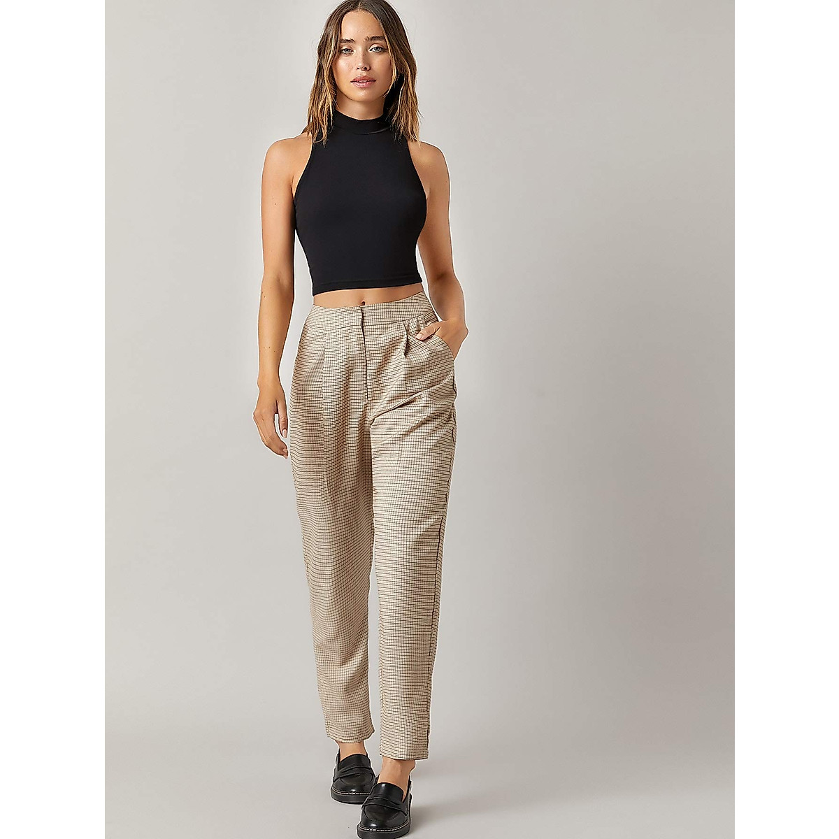 Verdusa Women's Casual High Neck Sleeveless Solid Crop Halter Tank Top Black XL