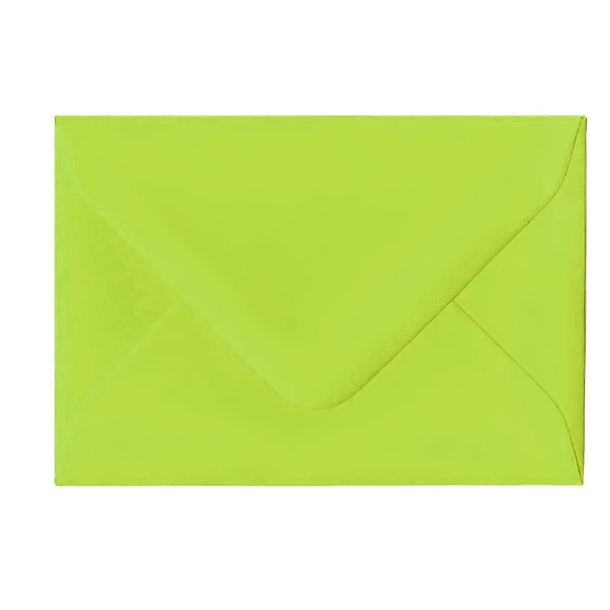 Old English Co. Funny Happy Clucking Birthday Card for Him or Her - Cute Chicken Pun Birthday Greeting Card for Sister, Brother, Wife, Husband, Mum, Dad, Best Friend | Blank Inside with Envelope