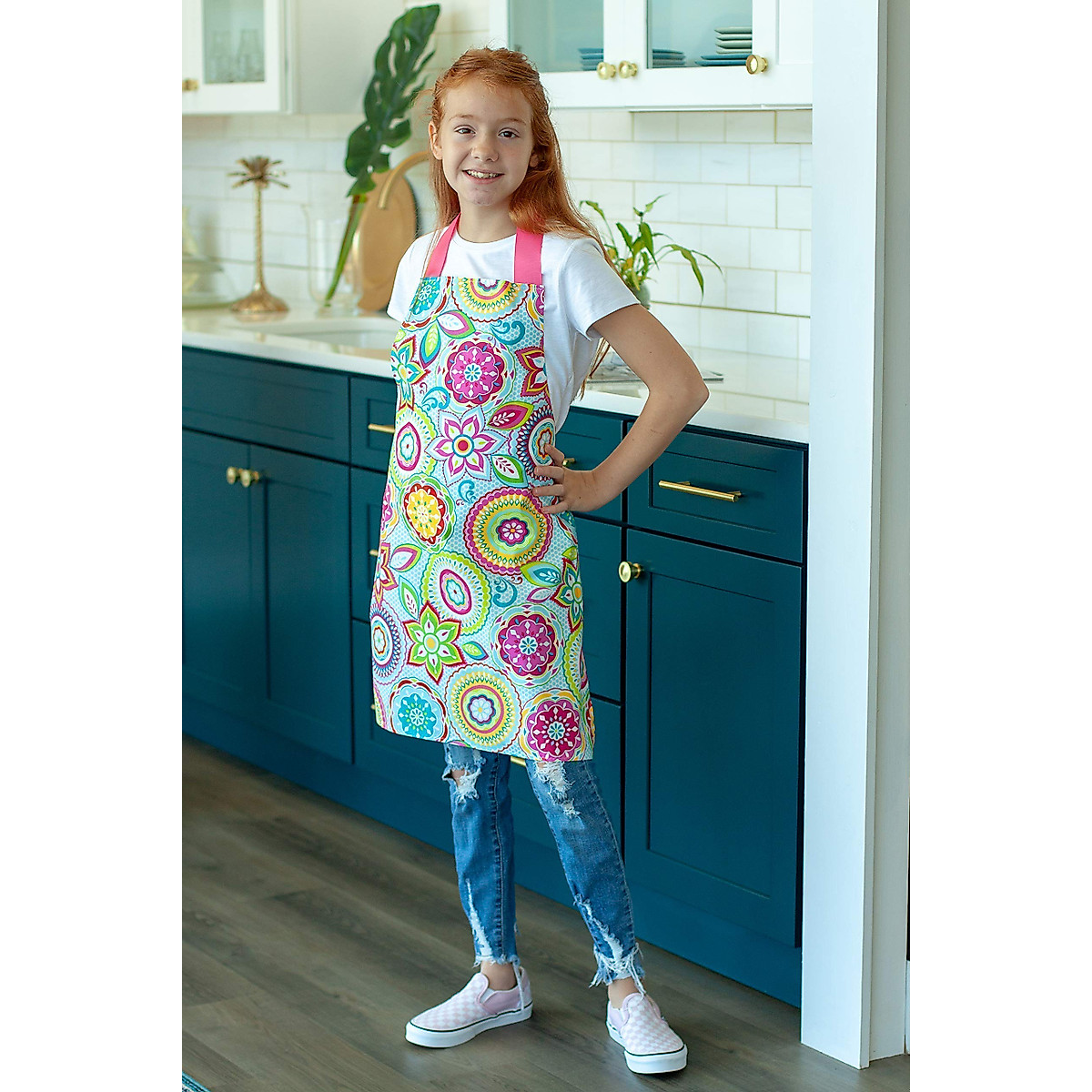 Sara Sews Colorful Pink Floral Handmade Art Craft or Baking Apron Gift for Tween Girl