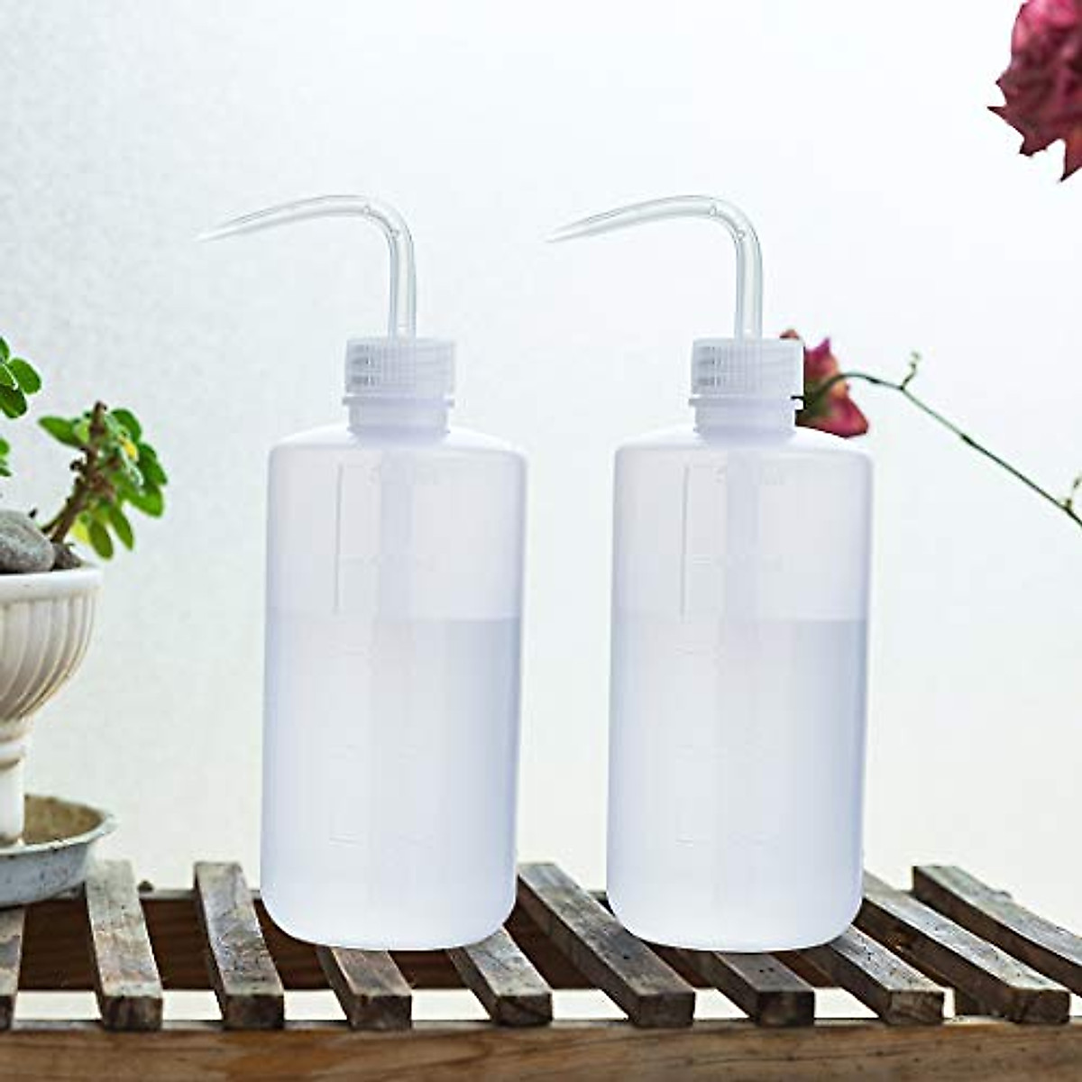 Oubest Squeeze Washing Bottle Succulent Watering Bottle 500ml Water Squirt Irrigation Bottle Squeeze Sprinkling Can Plastic Wash Plant Bottle 2pc