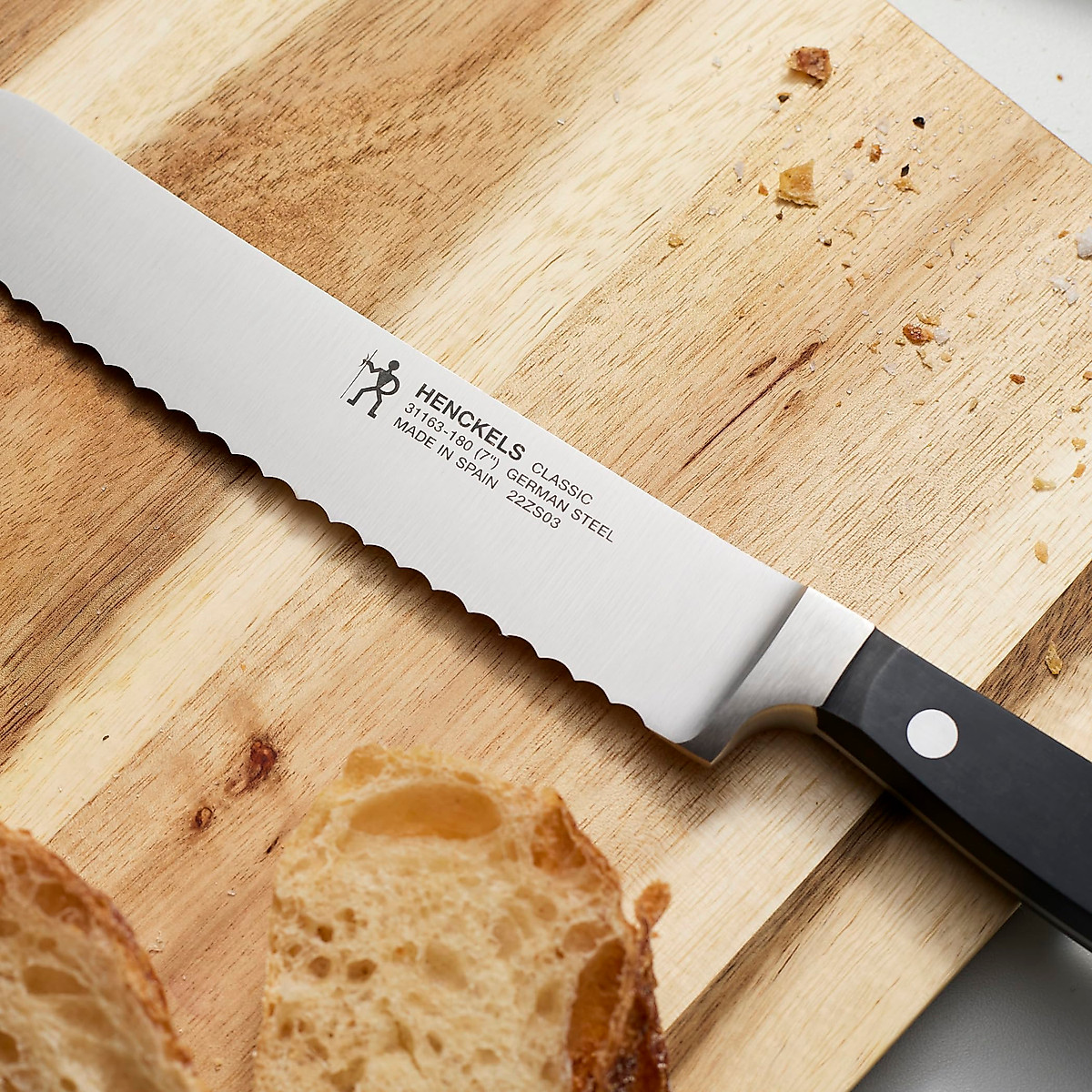 HENCKELS Classic Razor-Sharp 7-inch Bread Knife, Cake Knife, German Engineered Informed by 100+ Years of Mastery