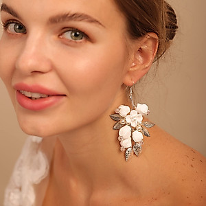 BERYUAN White Flower Earings Wedding Earrings for Brides Bridal Bridesmaids Earrings Accessories Prom Earrings Esthetics