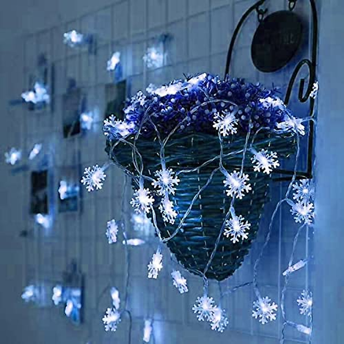 PrettyMarry Christmas Led Snowflake Outdoor Lights 33FT 50 Waterproof Indoor Snow Light for New Year Party Birthday Wedding Use in Living Room Bedroom Garden Roof Eaves White Color
