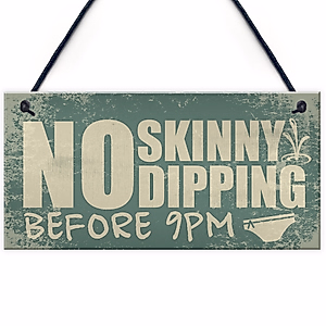 XLD Store Hot Tub Plaque Garden No Skinny Dipping Shed Sign Jucuzzi Pool Funny Outdoor Sign Friend Gift