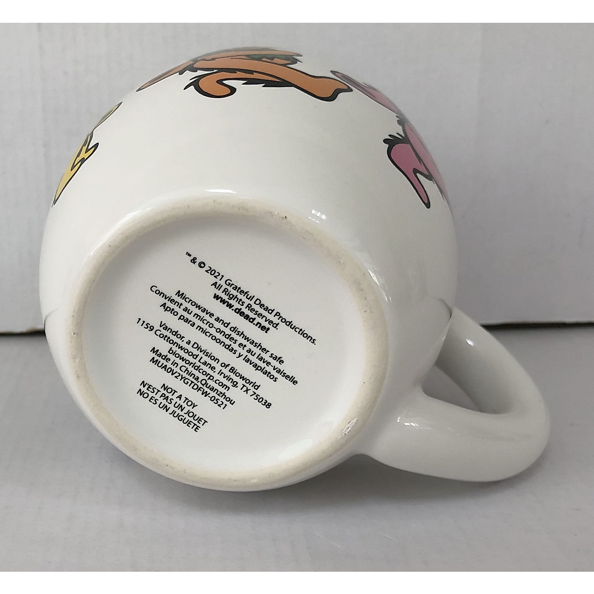 Bioworld Grateful Dead Dancing Bears 18 oz Oval Ceramic mug