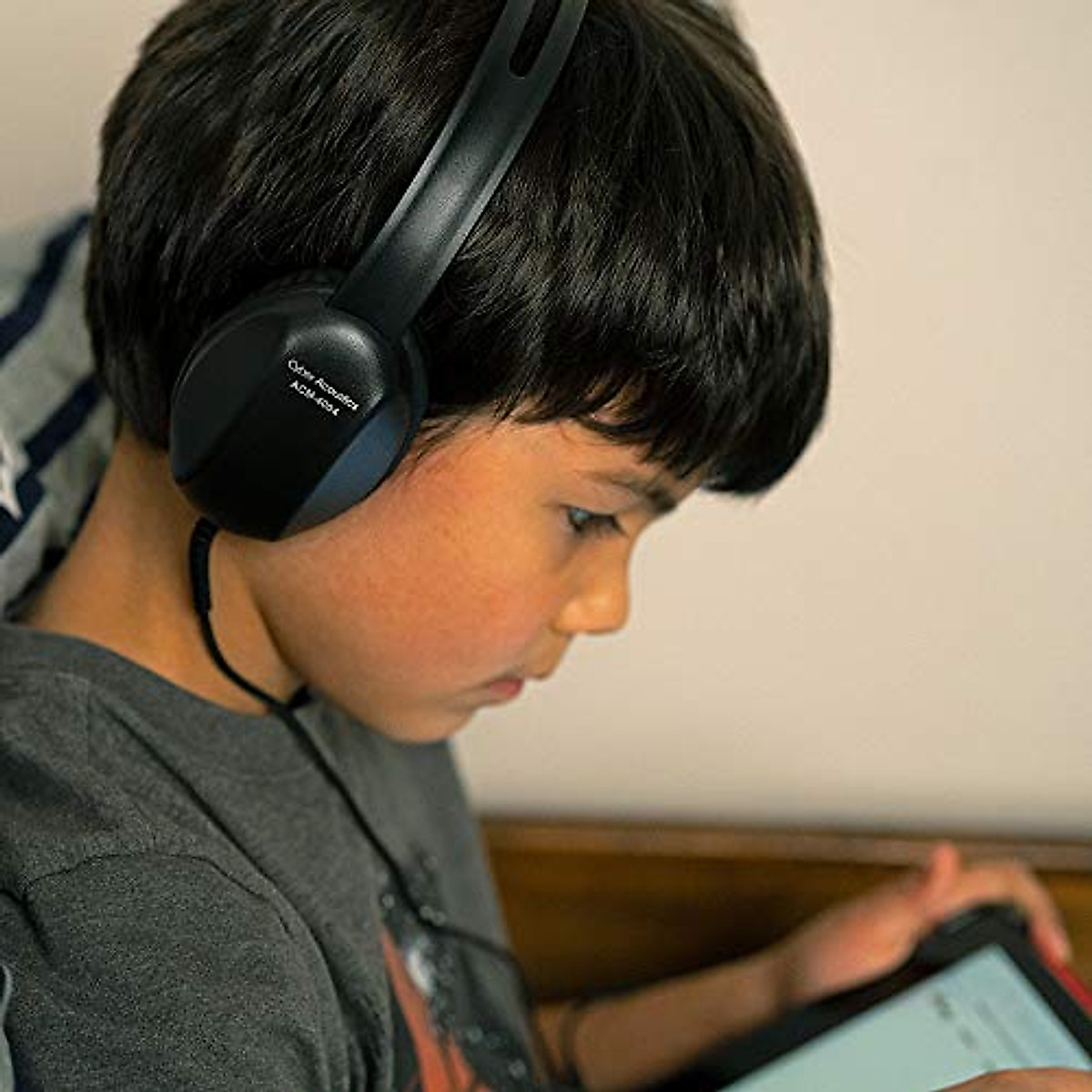 Cyber Acoustics Lightweight 3.5mm Headphones - Great for use with Cell Phones, Tablets, Laptops, PCs, Macs (ACM-4004)