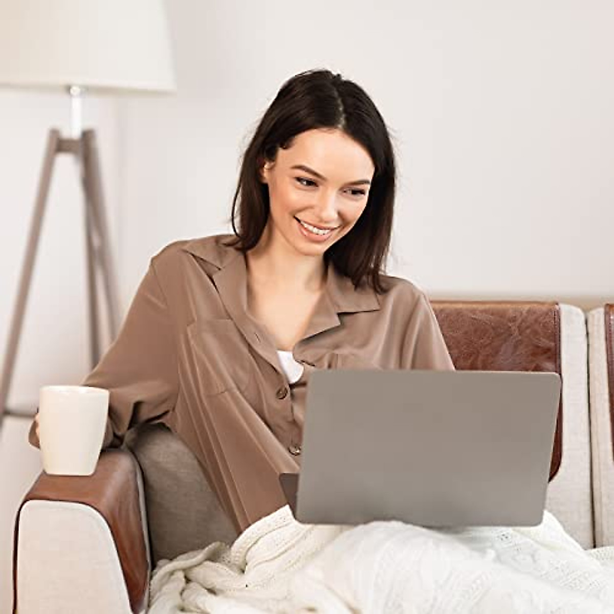 Tradder 3 Pcs PU Leather Recliner Headrest Protector with Arm Covers for Furniture Recliners 22.8 x 14.6 Inch, Arm with Pockets Headrest Cover for Couch Sofa Chairs Furniture(Brown)