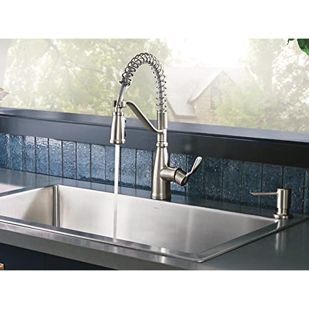 Moen Nolia Spot Resist Stainless One-Handle Pre-Rinse Spring Pulldown Kitchen Faucet, Single Hole Kitchen Sink Faucet with Soap Dispenser, 87886SRS