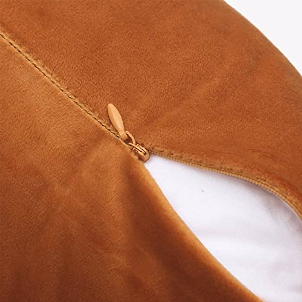 Cyuripu Set of 2 Velvet Burnt Orange Throw Pillow Covers 18 x 18 Inch Decorative Square Pillowcases Christmas Cushion Cases for Couch Sofa Bedroom Living Room Home Decor 45 x 45 Cm