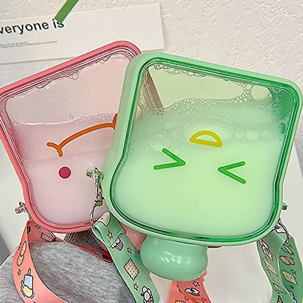 380ml Bread Design Water Bottle, Cute Expression Bread Design Mug Girls Summer Portable Leak-proof Plastic Cup with Strap Pink 380ml