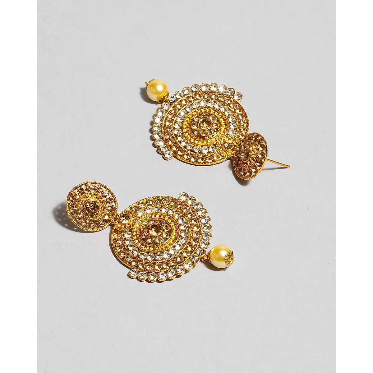 Bindhani Round Golden Mix White Stone Round Earrings & Indian Maang Tikka For Women