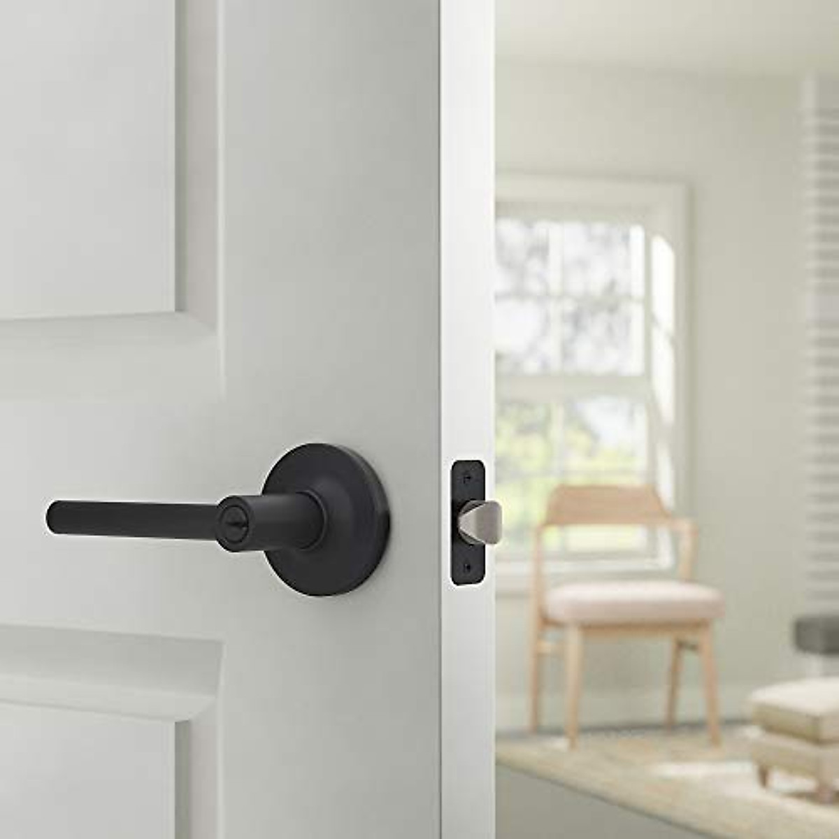 Amazon Basics Contemporary Madison Door Lever, Entry, Matte Black