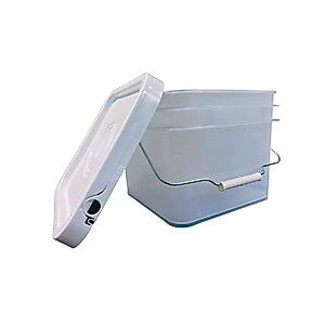 House Naturals 2 Gallon Square Food Grade Bucket Container Pail with Lid Metal Handle (Pack of 3) Made in USA