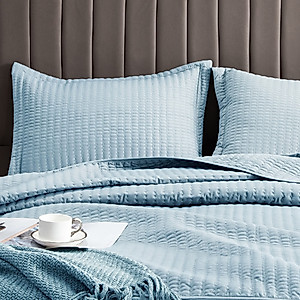 Great Bay Home King Quilt Bedding Set, 3-Piece Lightweight Summer Channel Stitch Quilt Set with Shams, Ultra Soft Baby Blue Bedspreads, Quilted Bedding Coverlets for All Seasons