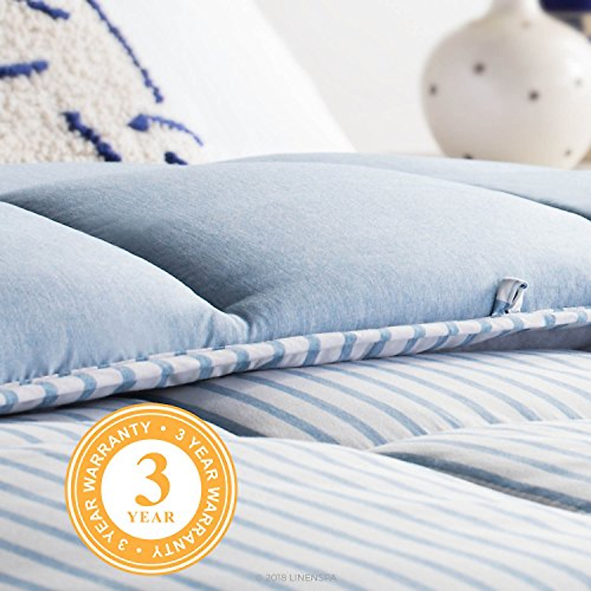 LINENSPA All Season Hypoallergenic Down Alternative Microfiber Comforter, Oversized King, Light Blue/White