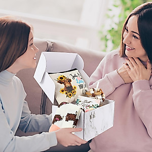 SAIWEILAI ONLINE 6 Pieces Highland Cow Gifts Set for Women Cow Lovers 16oz Glass Cups Just a Girl Who Loves Highland Cow Makeup Bag Cow Socks Keychain Earrings and Gift Box for Women Mom Sister Gift