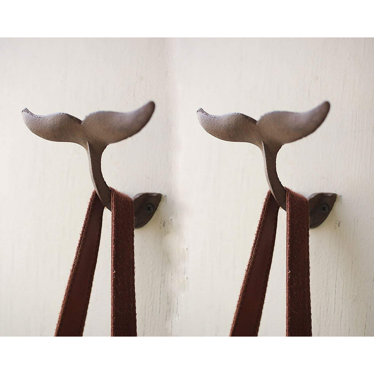 Set of 2 Kalalou Cast Iron Whale's Tail Wall Hook with Mounting Screws. Antique Rustic Brown Finish. 5 Inches Long by 4 Inches Tall by 4 Inches Wide.