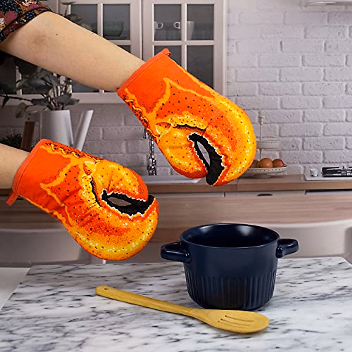 Boston Warehouse Lobster Claw Oven Mitts, One Size, Red