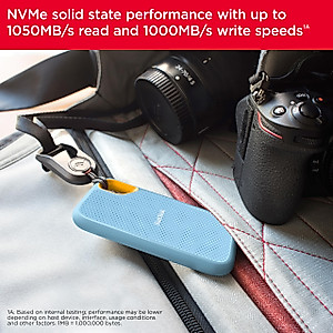 SanDisk 4TB Extreme Portable SSD - Up to 1050MB/s, USB-C, USB 3.2 Gen 2, IP65 Water and dust Resistance, Updated Firmware, Sky Blue - External Solid State Drive - SDSSDE61-4T00-G25B