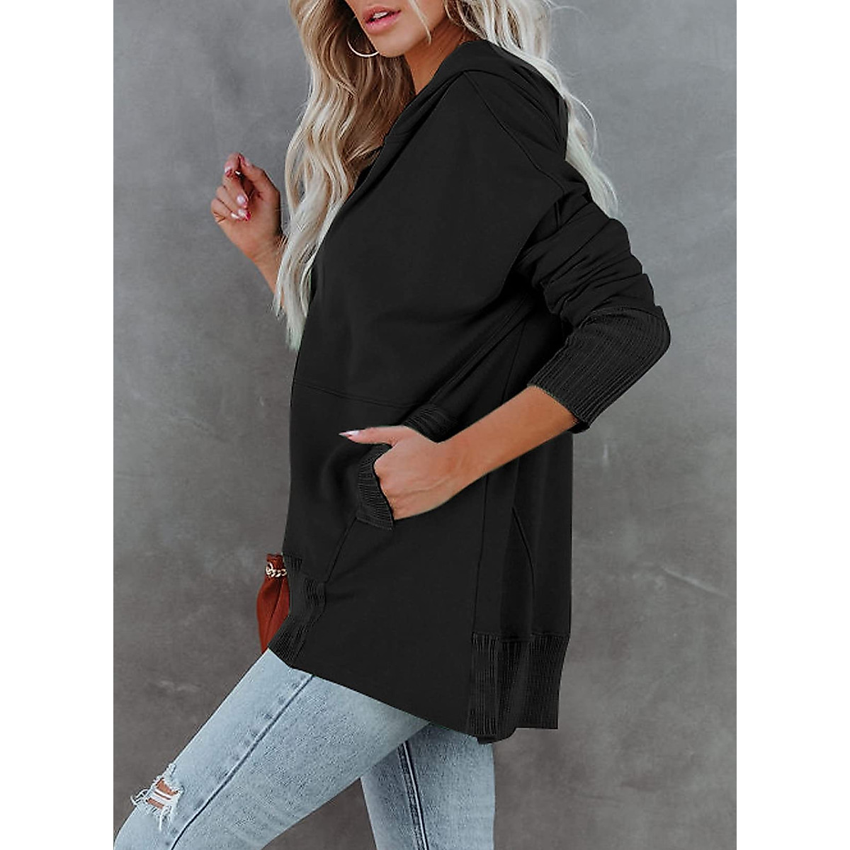 AlvaQ Women Black Sweatshirt V Neck Long Sleeve Button Up Pullover Hoodies Oversize Hooded Tops with Pocket Fashion 2024 Black Medium