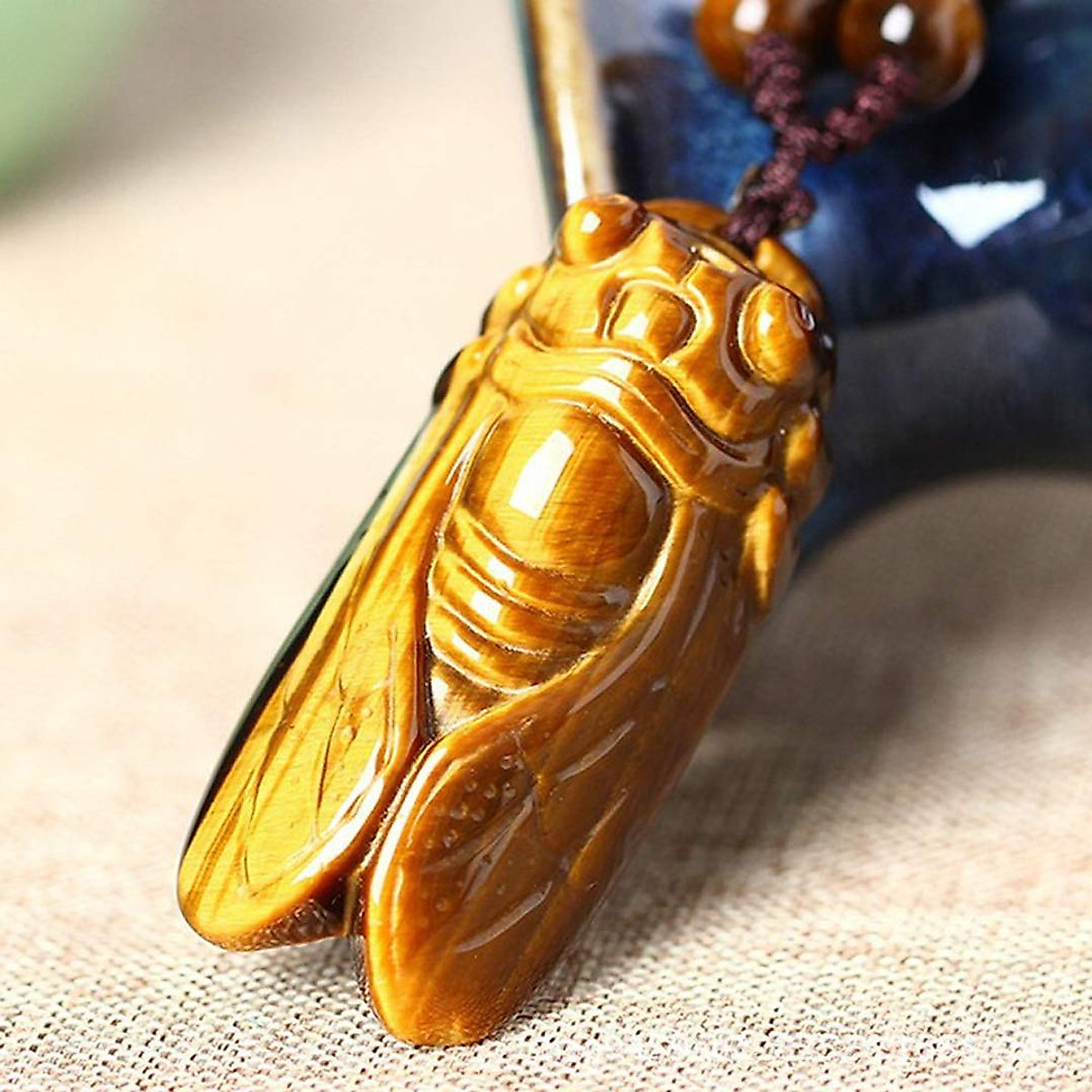 MQRHN Energy Healing Tiger's Eye Cicada Pendant Necklace With Chain For Women Men Boyfriend Girlfriend Father Mother Son Daughter Lucky Amulet Fine Jewelry Gifts