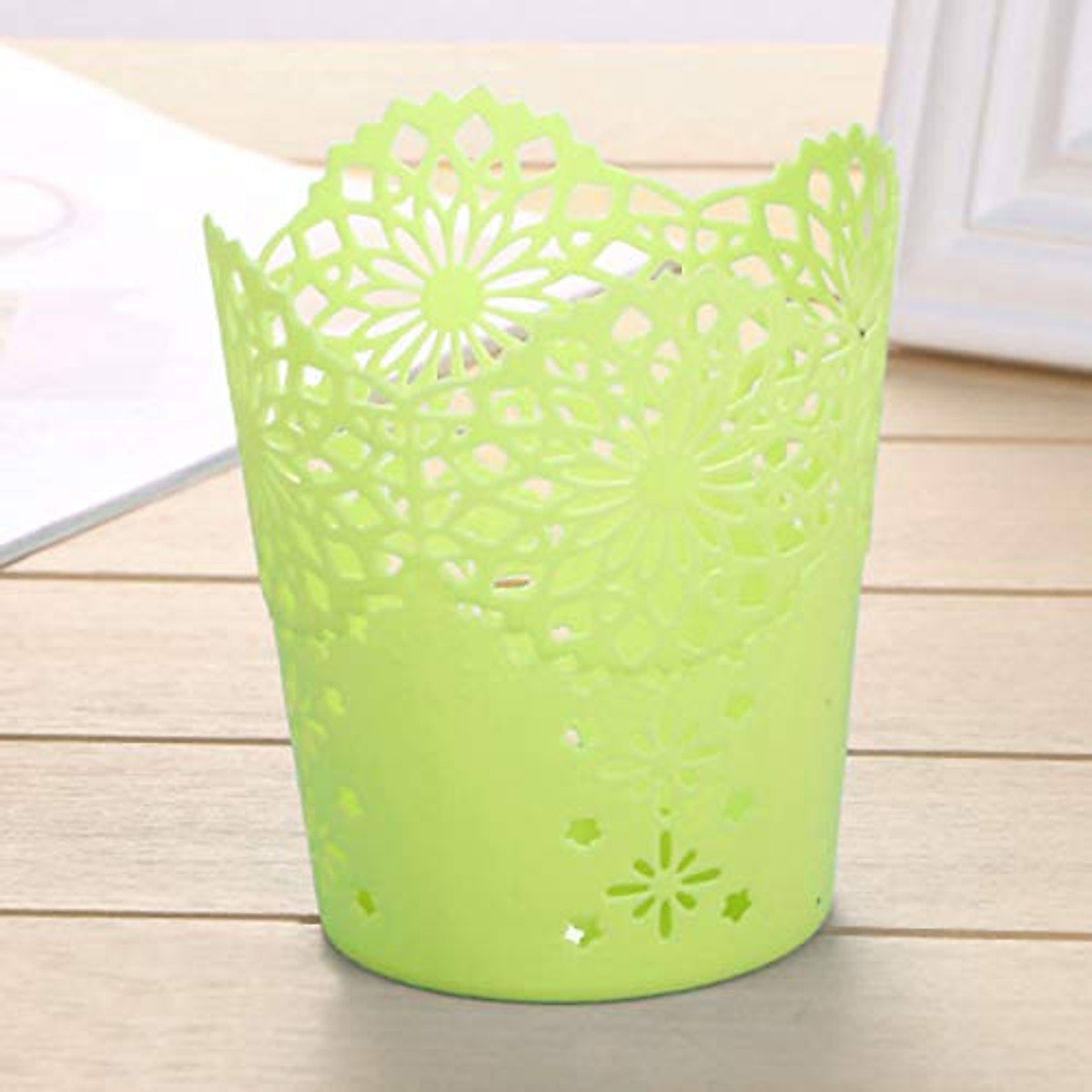 Storage Holder Pen Container Large Capacity Space-Saving Plastic Hollow Design Wastebasket for Desktop
