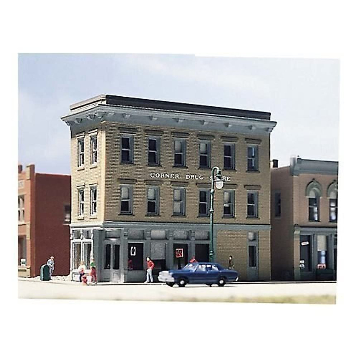 DESIGN PRESERVATION MODELS N KIT DPM Corner Apothecary by Woodland Scenics