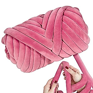 SOJITEK 2.2 LBS of Super Soft Velvet Bulky Yarn for Hand Knitting Blanket, Pillows, Handbag, DIY, Dark Pink, 36 Yards, Arm Knitting Yarn for Chunky Braided Knot Throw Blanket, Weave Craft Crochet