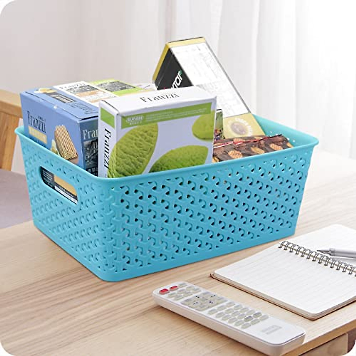 Rinboat Medium Colored Plastic Storage Baskets, 4 Packs