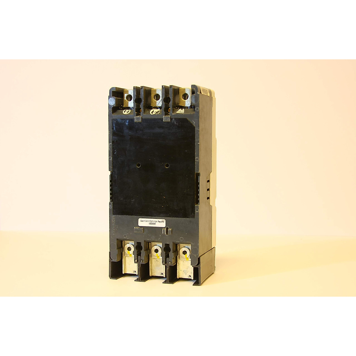 New Cutler-Hammer Eaton HKD3400 Circuit Breaker 3 Pole 400A 600V HKD 65kA