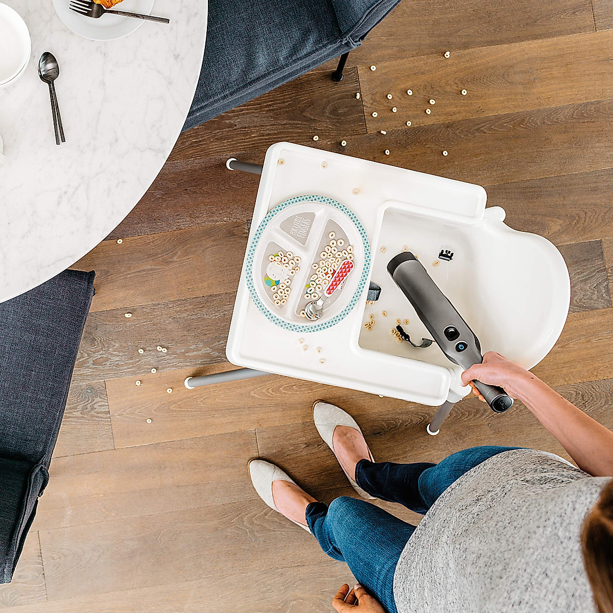 Shark ION W1 Handheld Vacuum, Lightweight at 1.4 Pounds with Powerful Suction, ION Charging Dock, Single Touch Empty and Detachable Dust Cup (WV201) (Renewed)